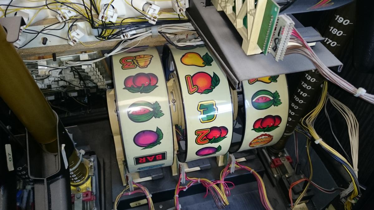 MPU Mecca - Just got this BFM Winning Streak £4/10p - MPU Mecca - Fruit-Emu